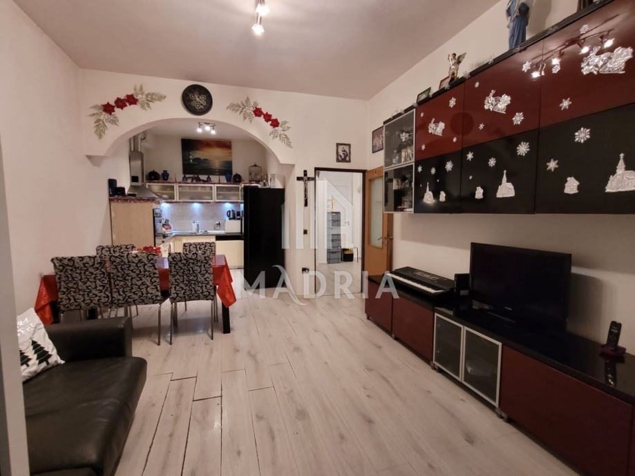 Stan, Višnjik, 87 m2 (prodaja)