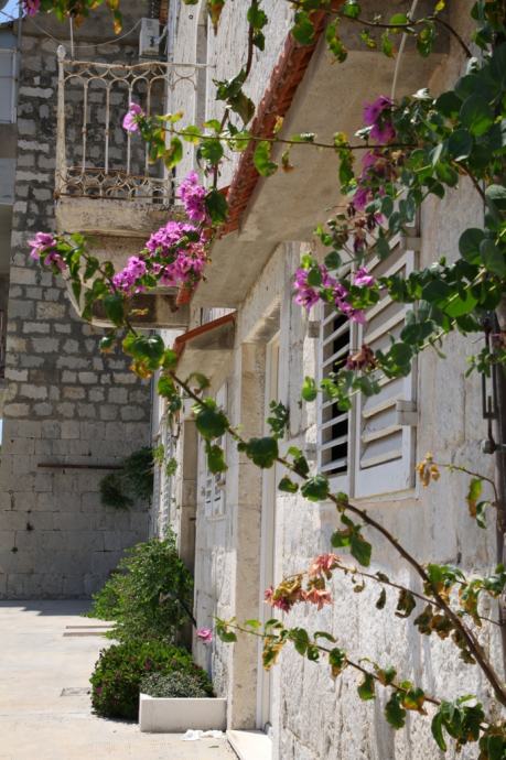 Garsonjera-novo-opremljeno: 150 EUR. Solin-Vranjic, 18m2 (1-2 osobe ...