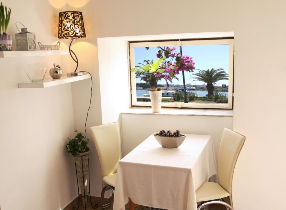 Garsonjera-novo-opremljeno: 150 EUR. Solin-Vranjic, 18m2 (1-2 osobe ...