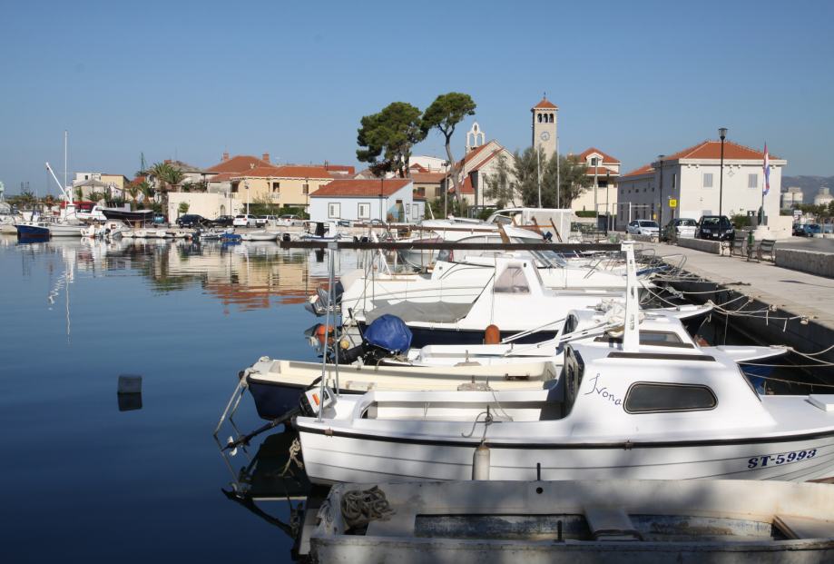 Garsonjera-novo-opremljeno: 150 EUR. Solin-Vranjic, 18m2 (1-2 osobe ...