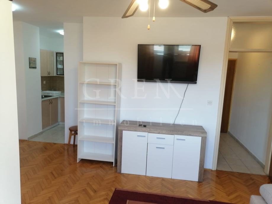Stan Zagreb Borovje, 35 m2+5 m2 spremište (prodaja)