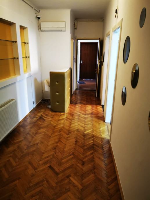 Stan: Zagreb (Centar), 80.00 m2 Cvjetni trg!!!Parking!!Balkon ...