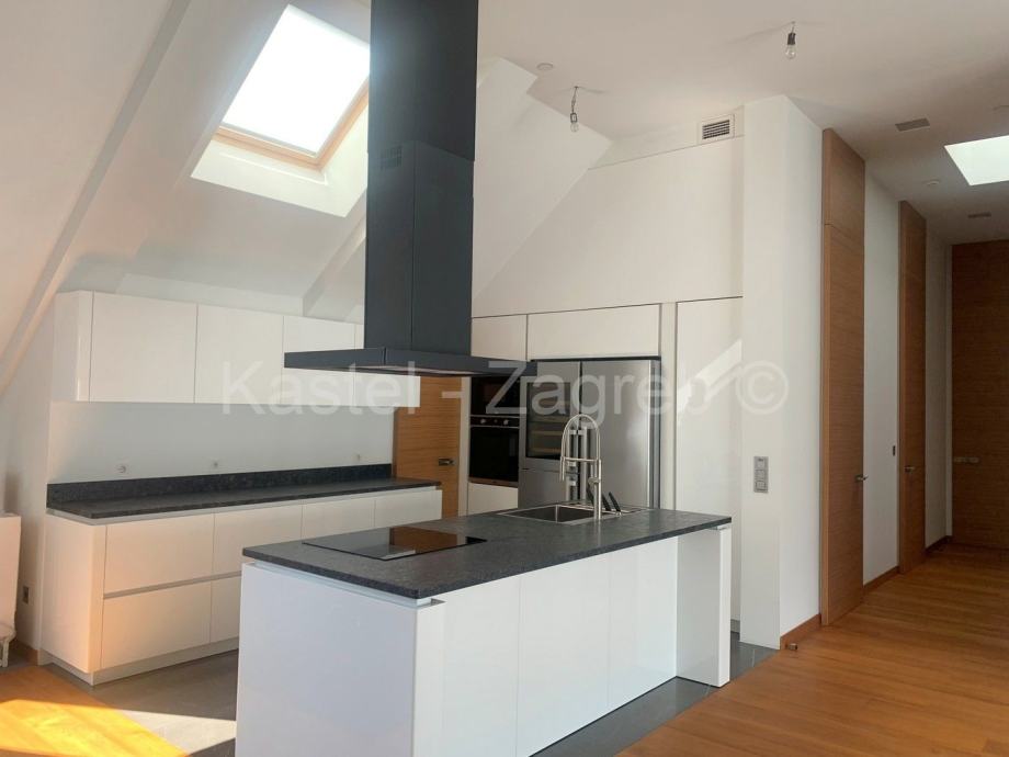 Zagreb Centar, Cvjetni trg, penthouse (prodaja)