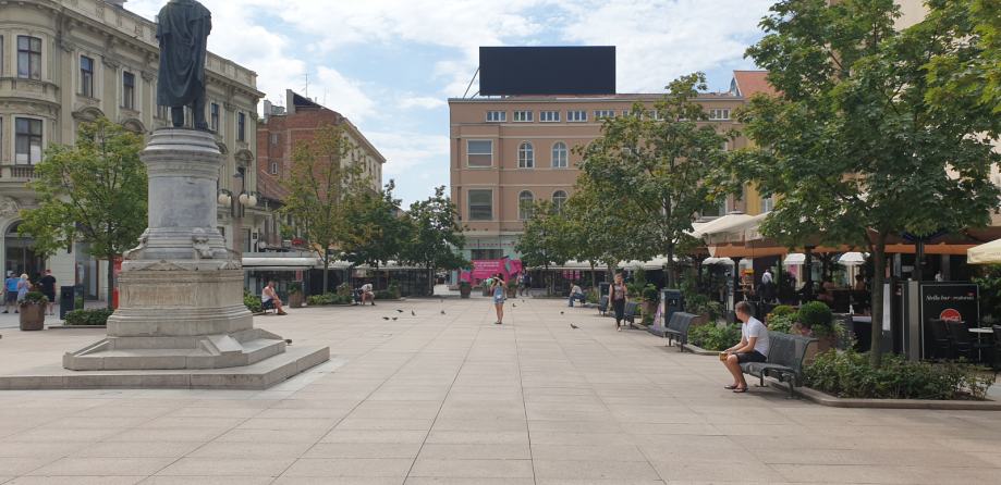 Stan, Zagreb, Cvjetni trg, Varšavska, Donji grad 35.00 m2 (iznajmljivanje)