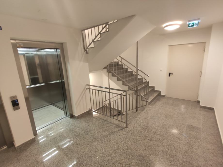 Zagreb (Lovinčićeva ulica), 48m2, 2-sobni, novogradnja, parking, 500 ...
