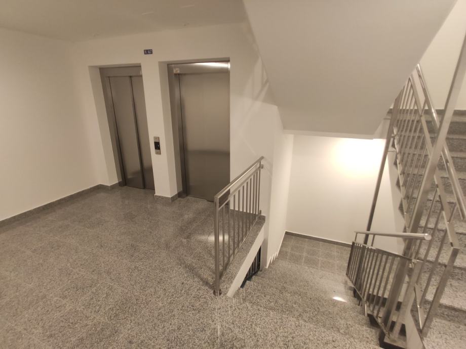 Zagreb (Lovinčićeva ulica), 48m2, 2-sobni, novogradnja, parking, 500 ...