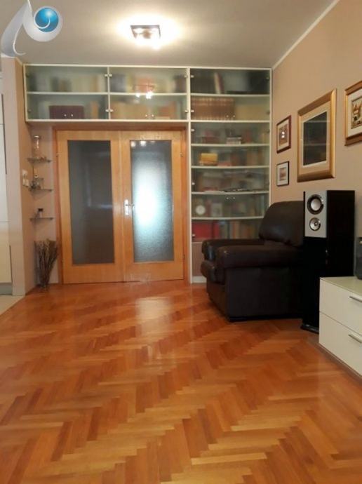 Stan: Zagreb (Špansko), Trg 101 brigade, 100 m2 (iznajmljivanje)