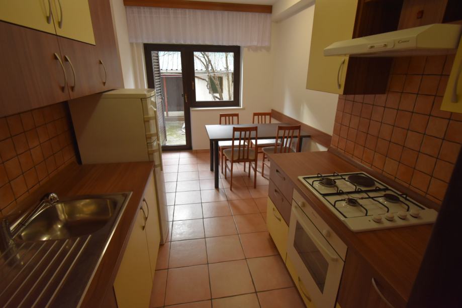 Stan: Zagreb (Trešnjevka), 45.00 m2 + VRT , NOVOADAPTIRAN ...
