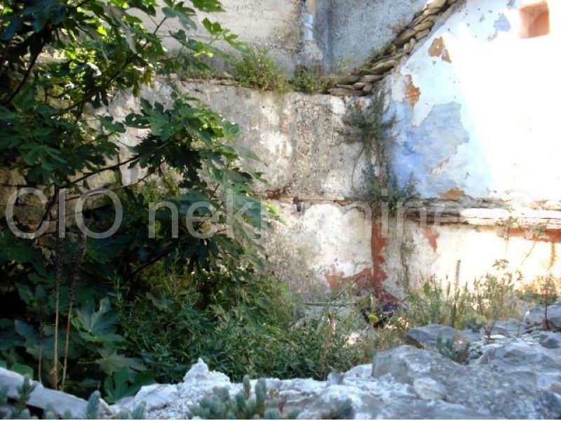 Stara kuca za adaptaciju, Trogir, Čiovo (prodaja)