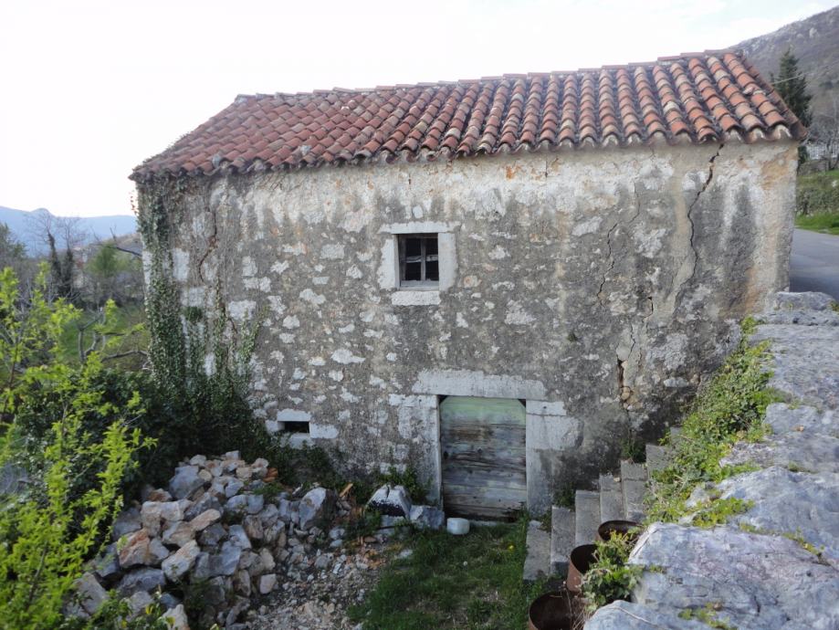Stara primorska kuća (prodaja)
