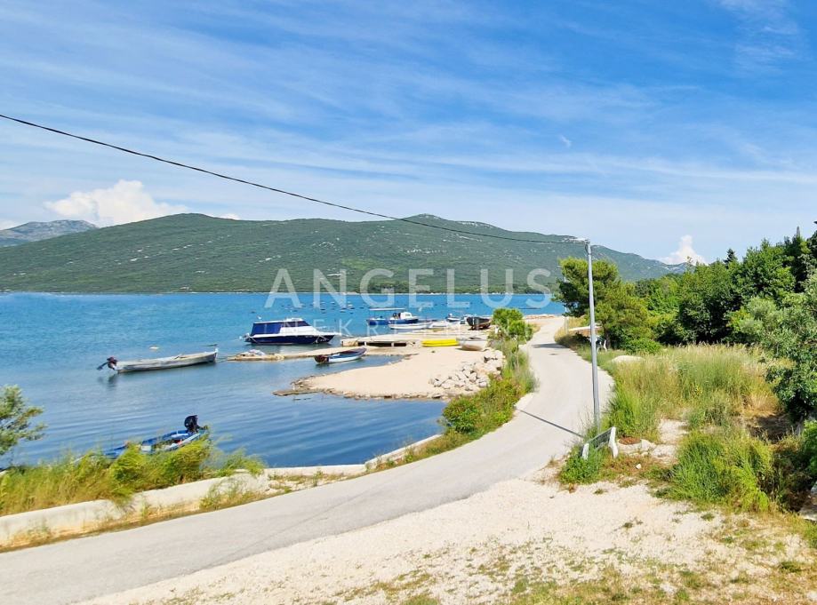 Ston, Hodilje - stan u kamenoj kući na rivi - PRILIKA! (prodaja)