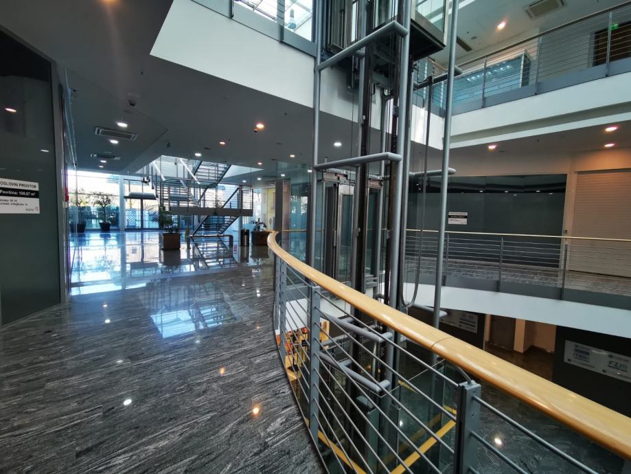 Sveta Nedelja/ Hoto centar / Poslovni prostori (iznajmljivanje)