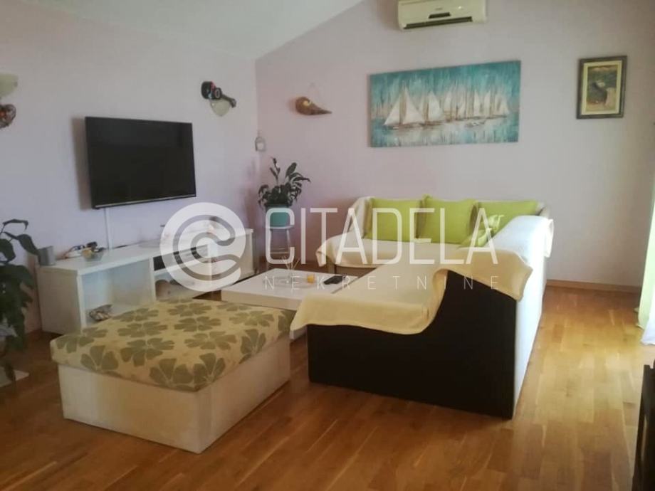 Sveti Filip i Jakov - kuća s pogledom na more, 220 m2, novija gradnja ...