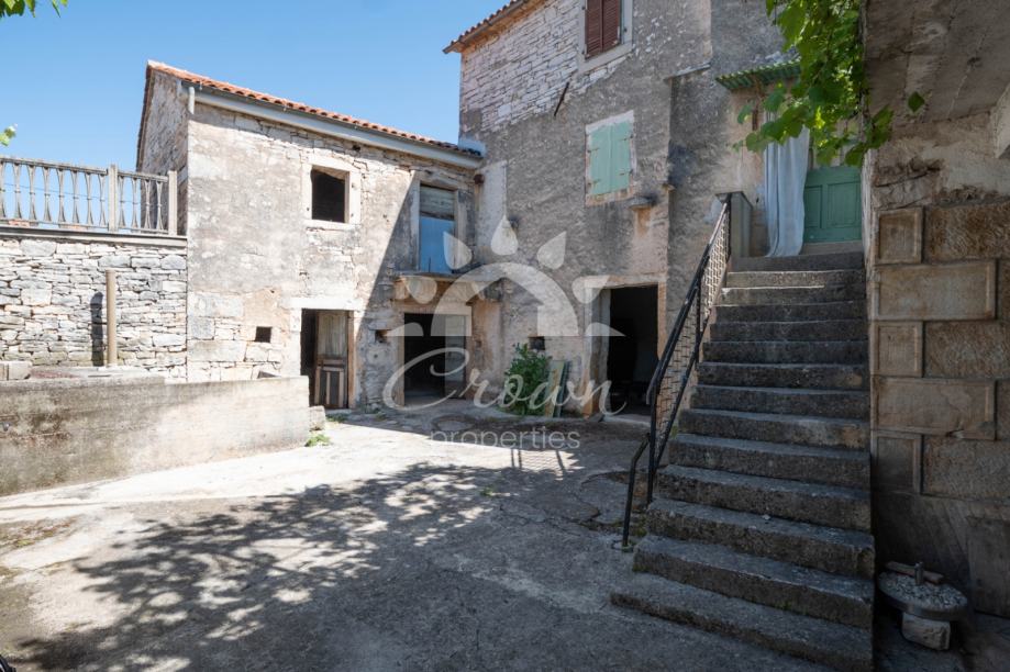 Tinjan, Autentična kuća u Istri (prodaja)