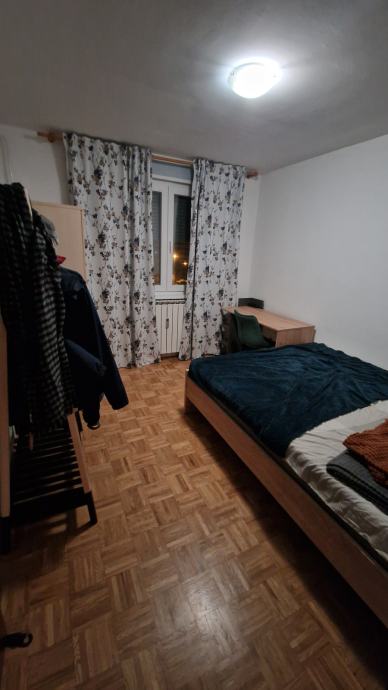 Tražim cimera/cimericu - Odvojene spavače sobe - Stan od 90 m2