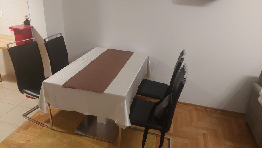 Tražim cimera/icu - prazan stan