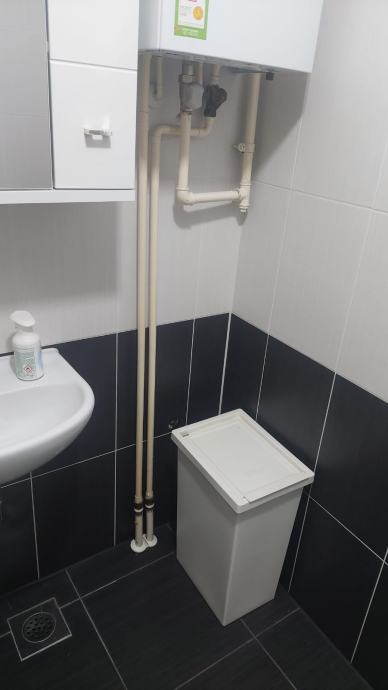 Tražim cimera/icu - prazan stan