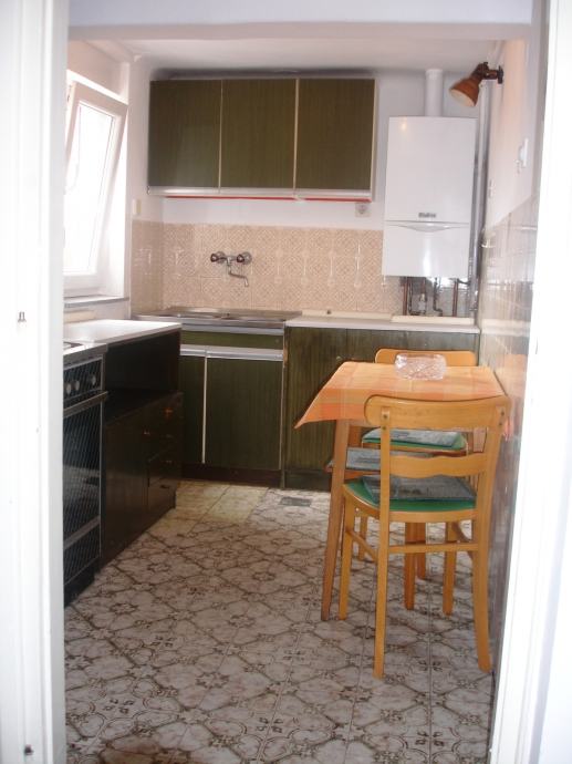 Tražim cimericu/e za stan u centru Zagreba