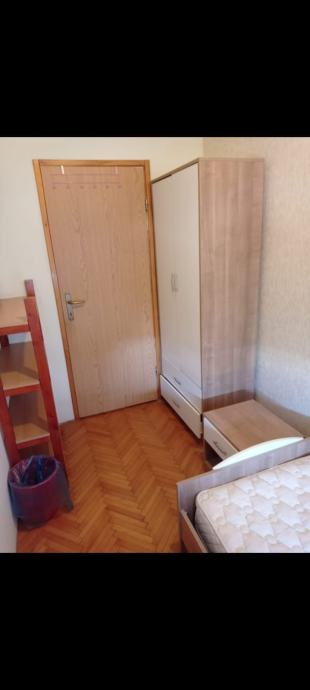 TRAZIM CIMERICU, STAN NA BORONGAJU, 200