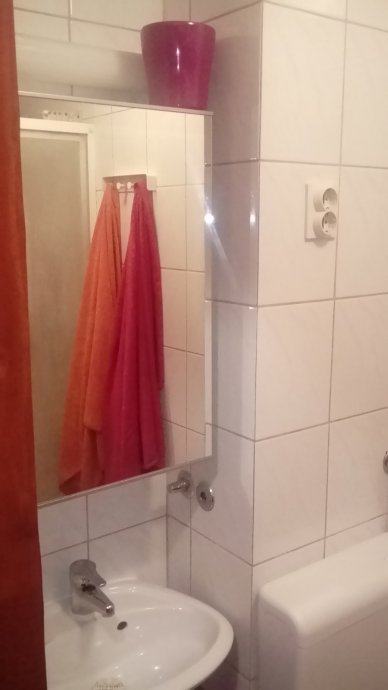 TREŠNJEVKA 44m2, Slavetička (ugodan 2.5soban stan) (iznajmljivanje)