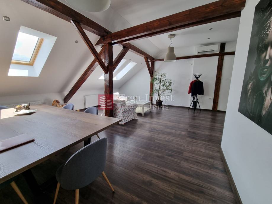 TRG POBJEDE 4 sobni stan 156 m2, I kat+uređeni tavanski prostor 150 m2 ...