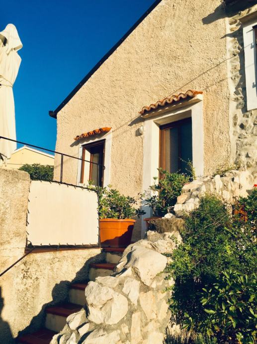 Tri autohtone kamene rapske kuće u Loparu, Rab (prodaja)