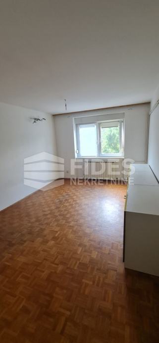 TRNSKO, DVOSOBAN, 49.66m2, ADAPTIRAN. (prodaja)