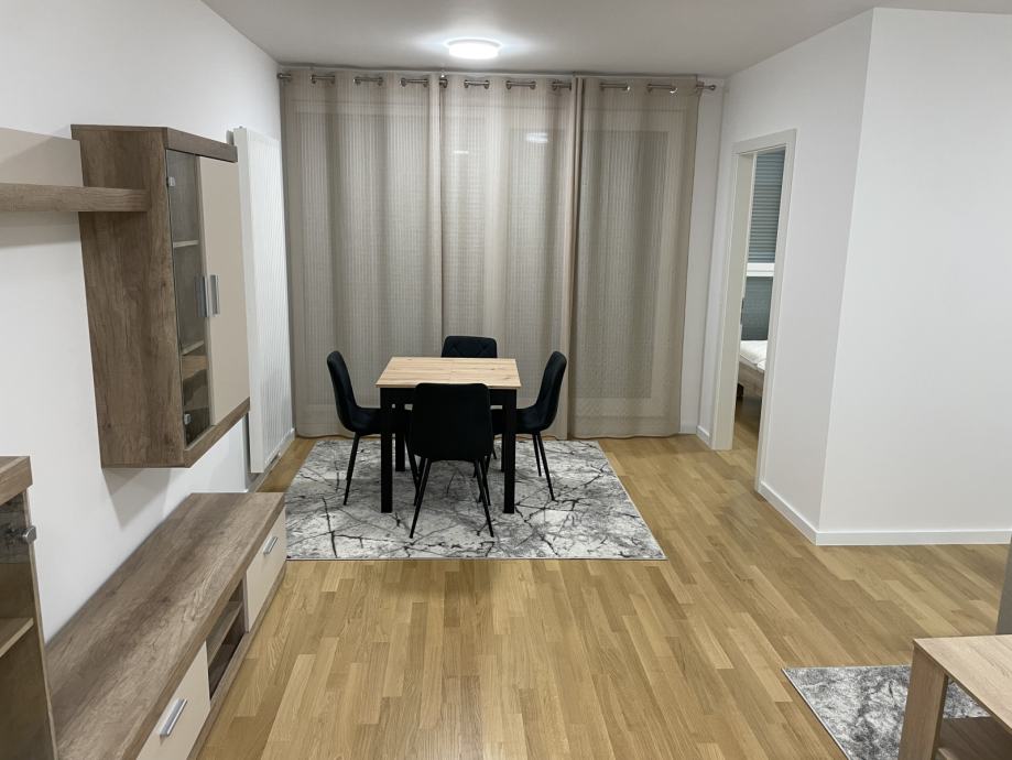TRNSKO, DVOSOBAN STAN 50 m2, novogradnja - GARAŽNO MJESTO (iznajmljivanje)