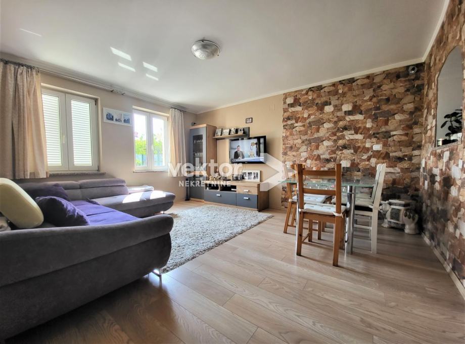 Trsat, obiteljska kuća sa dva stana (prodaja)