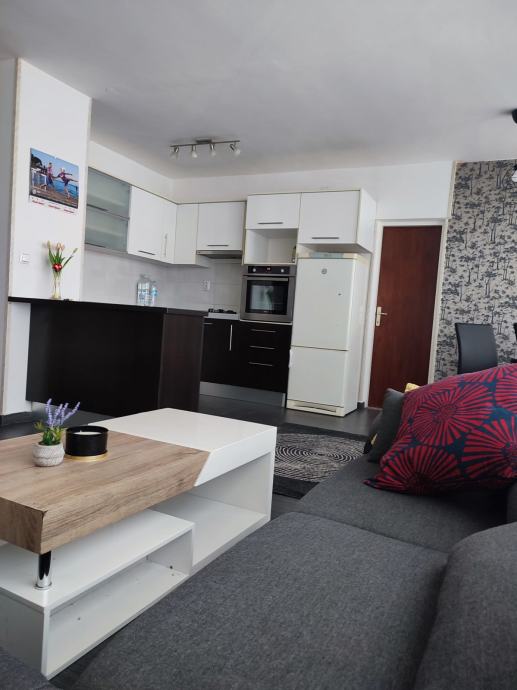 Trstenik, Split, 60.00 m2 - DVOSOBAN STAN - OD 21.06. NA DUGOROČNO ...