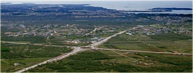 VARVARI -POREČ-GRAĐEVINSKO ZEMLJIŠTE NA PRODAJI