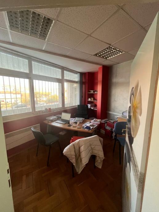 Veliki poslovni prostor, 90m2 - Vukovarska ulica (prodaja)