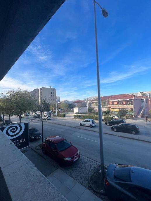 Veliki poslovni prostor, 90m2 - Vukovarska ulica (prodaja)