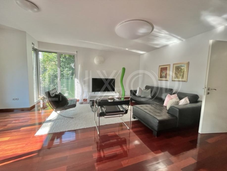Atraktivan stan 150.00 m2, s garaznim mjestom (iznajmljivanje)