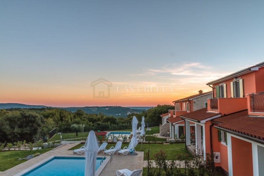 Villa s pogledom na Rabac i stari grad Labin (prodaja)