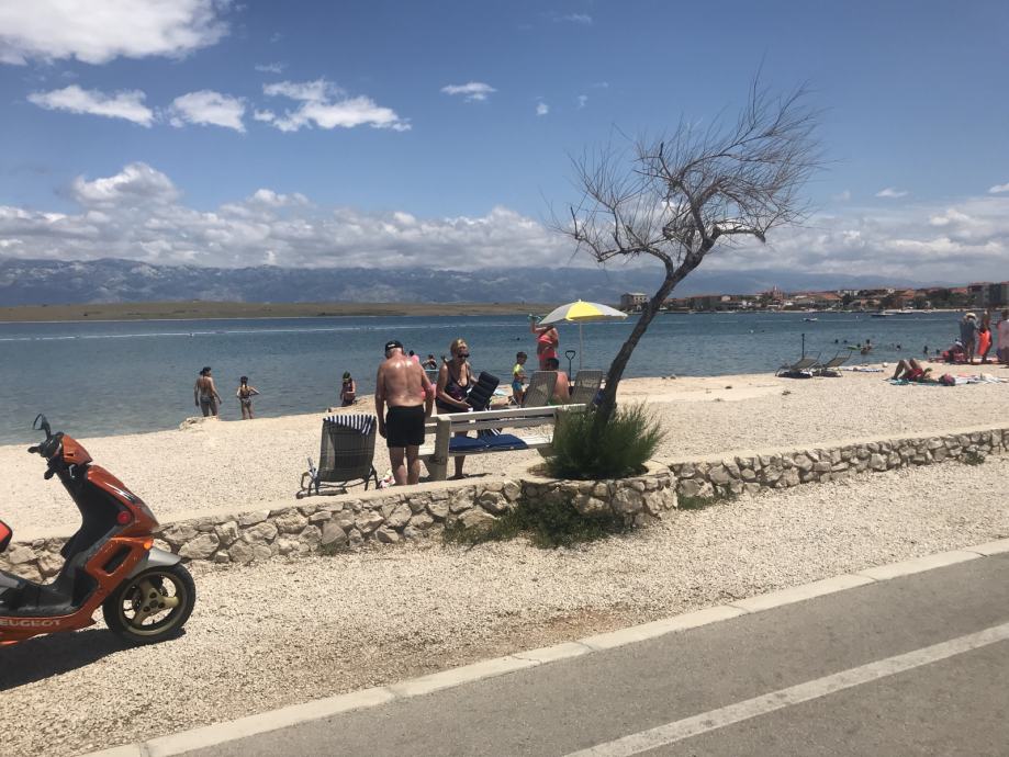 Vir, tri apatrmana ukupno 258 m2