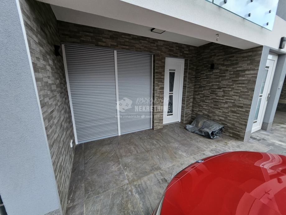 Vir, apartman južna strana-potpuno namješten