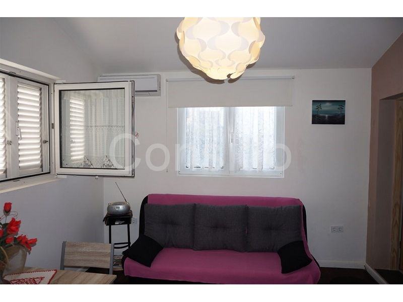 Vir, kuća prizemnica plus 300 m2 zemljišta (prodaja)