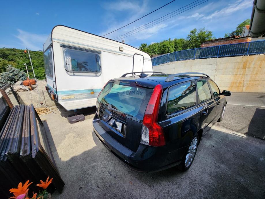 Viškovo, Marinići - 2 + 1 stan u privatnoj kući (prodaja)