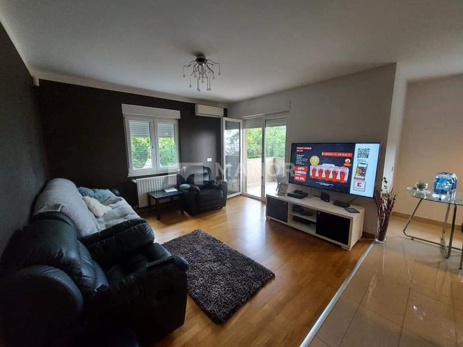 VIŠKOVO, MARINIĆI - 2S+DB stan s dvije terase (prodaja)