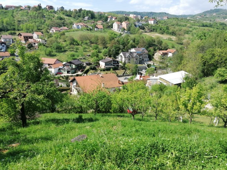 VOĆNJAK ZA LJUBITELJE PRIRODE, ZA ODMOR I REKREACIJU(Gajnice), 1213 m2
