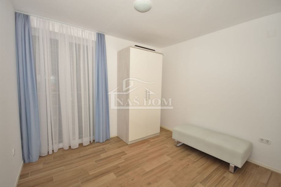 Vodice - Dvosoban stan na prvom katu (prodaja)