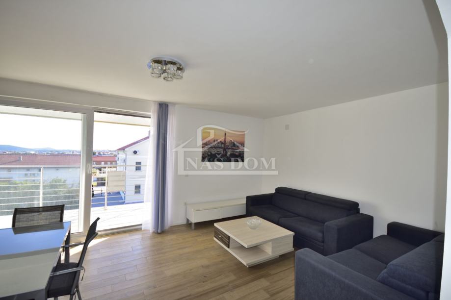 Vodice - Stan na prvom katu s pogledom na more (prodaja)