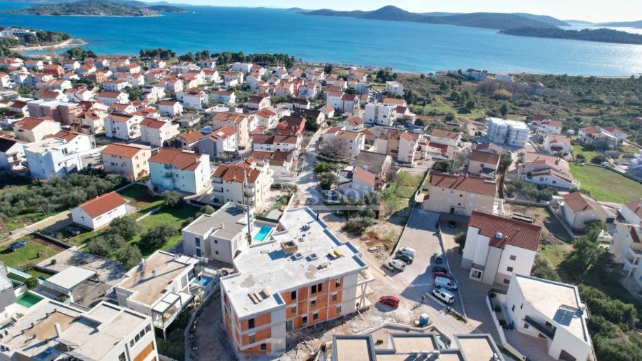 Vodice - Stan S9 sa panoramskim pogledom na more (prodaja)