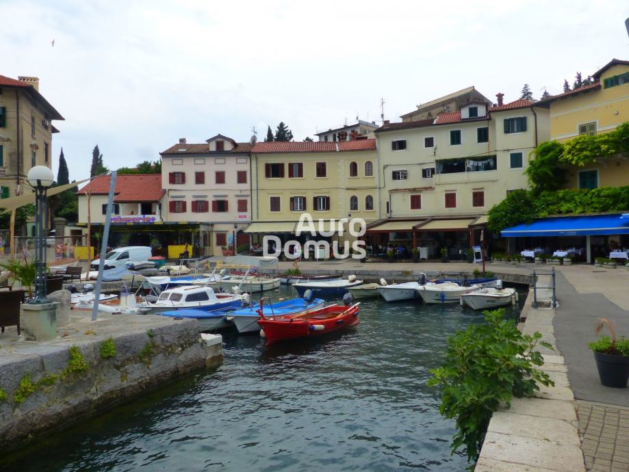 Volosko, Restoran, 239 m2 + 170 m2 vrta (prodaja)