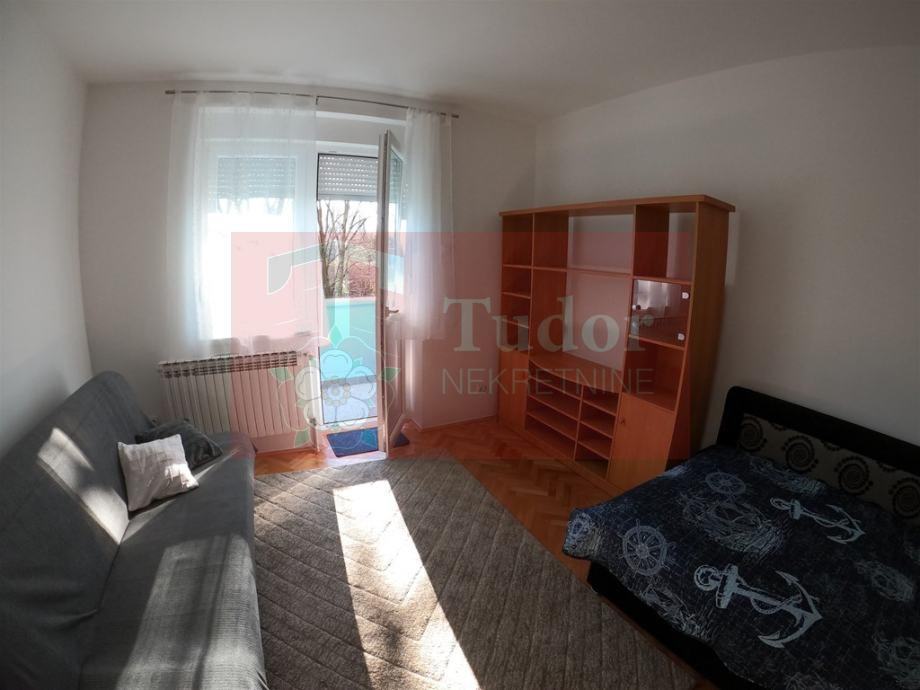 Vrbik - Vrbik, dvosoban stan 70m2 (iznajmljivanje)