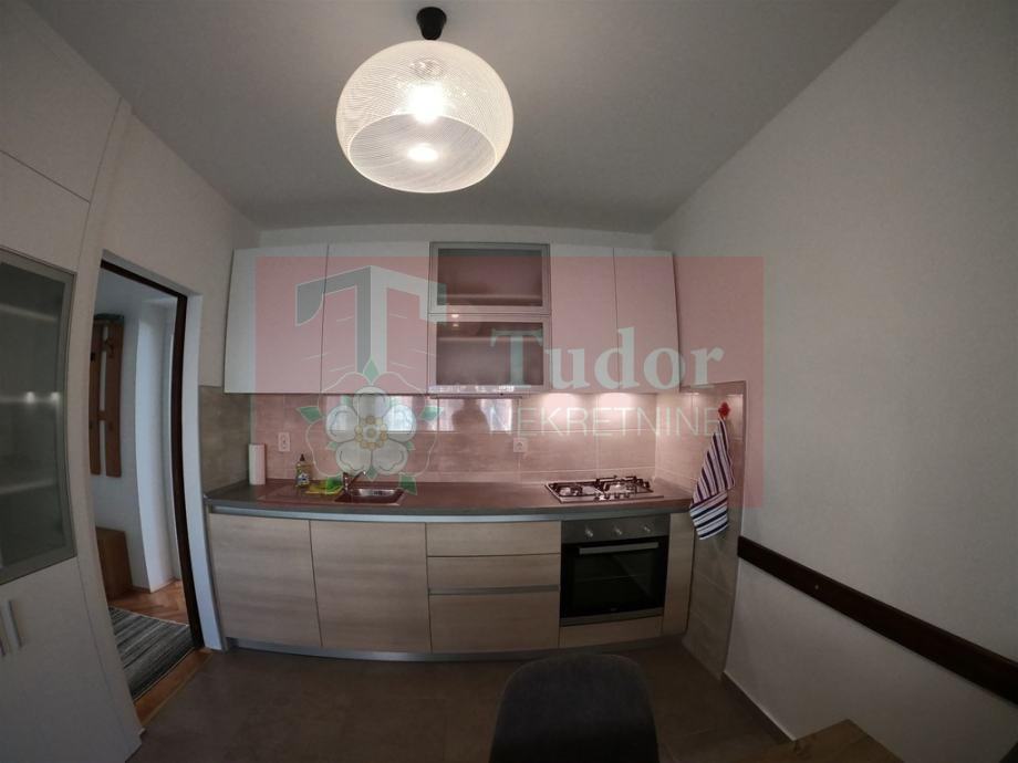 Vrbik - Vrbik, dvosoban stan 70m2 (iznajmljivanje)