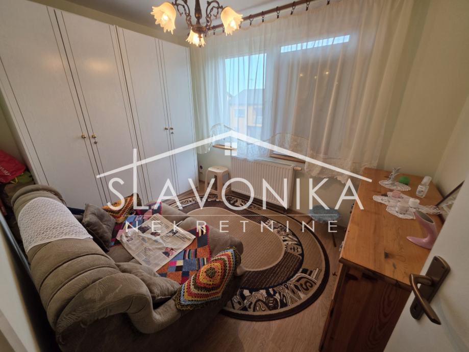 VUKOVAR – OBITELJSKA KUĆA 238 m² | VRHUNSKA LOKACIJA | MIROGOJSKA UL ...