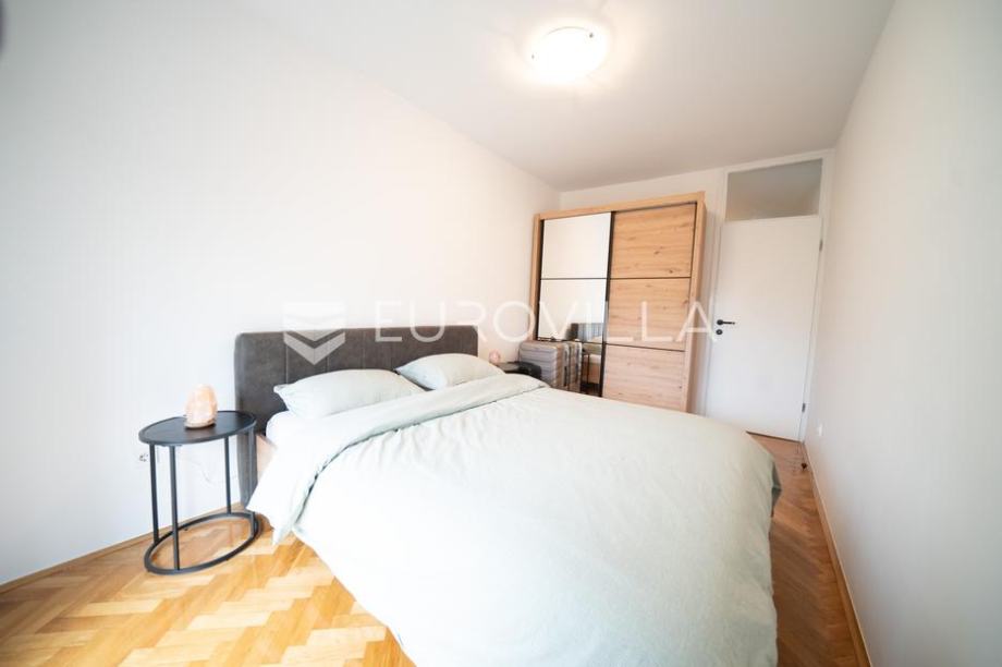 Zadar, Bulevar, dvosoban stan na izvrsnoj lokaciji (prodaja)