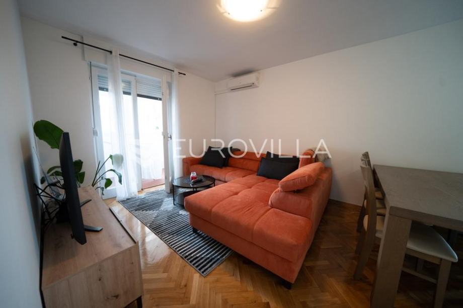 Zadar, Bulevar, dvosoban stan na izvrsnoj lokaciji (prodaja)